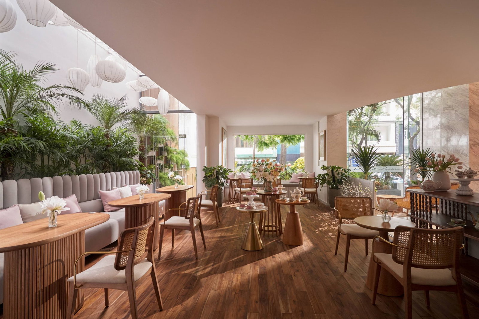 Silverland Mây Hotel - Tranquil Space in the Heart of the City ...