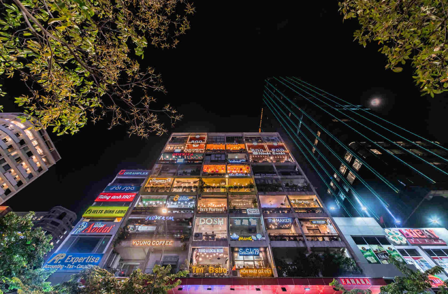 Nguyen Hue walking street - Feel the heartbeat of the most vibrant city ...