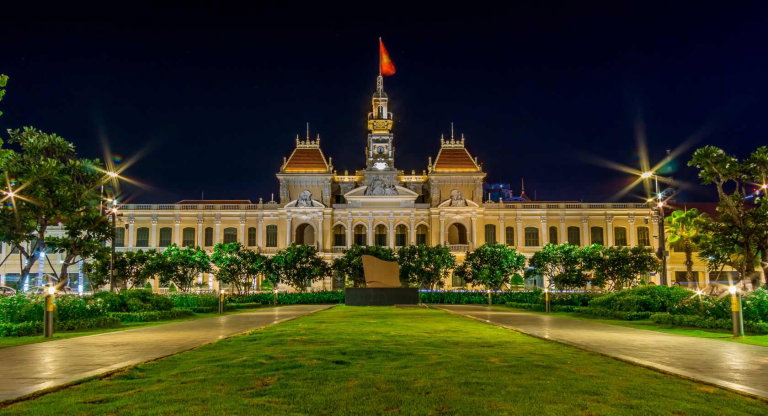 Nguyen Hue walking street - Feel the heartbeat of the most vibrant city ...